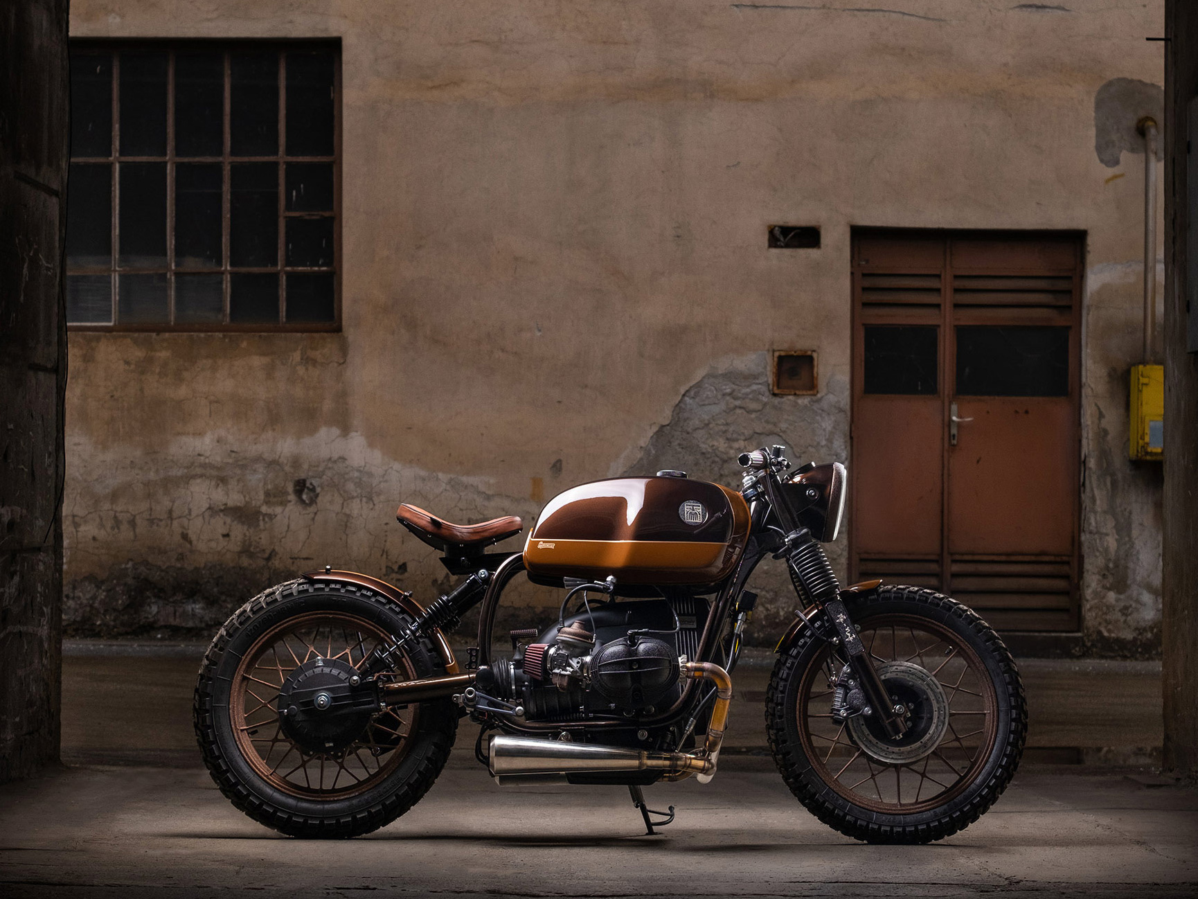 Incerum Toti BMW R 100 / 83: pronssista kauneutta henkivä café racer ...